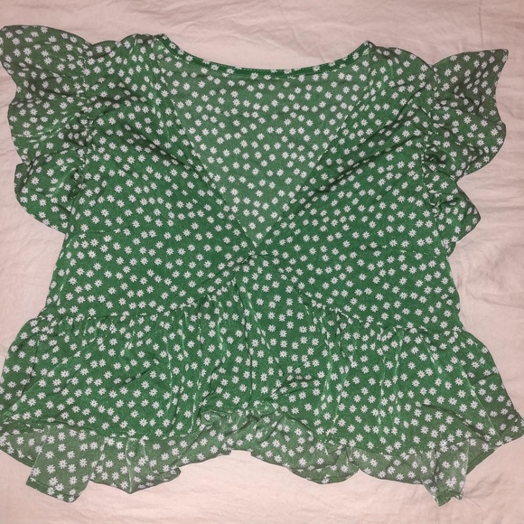 Tops | Cute Flowey Floral Green Top | Poshmark